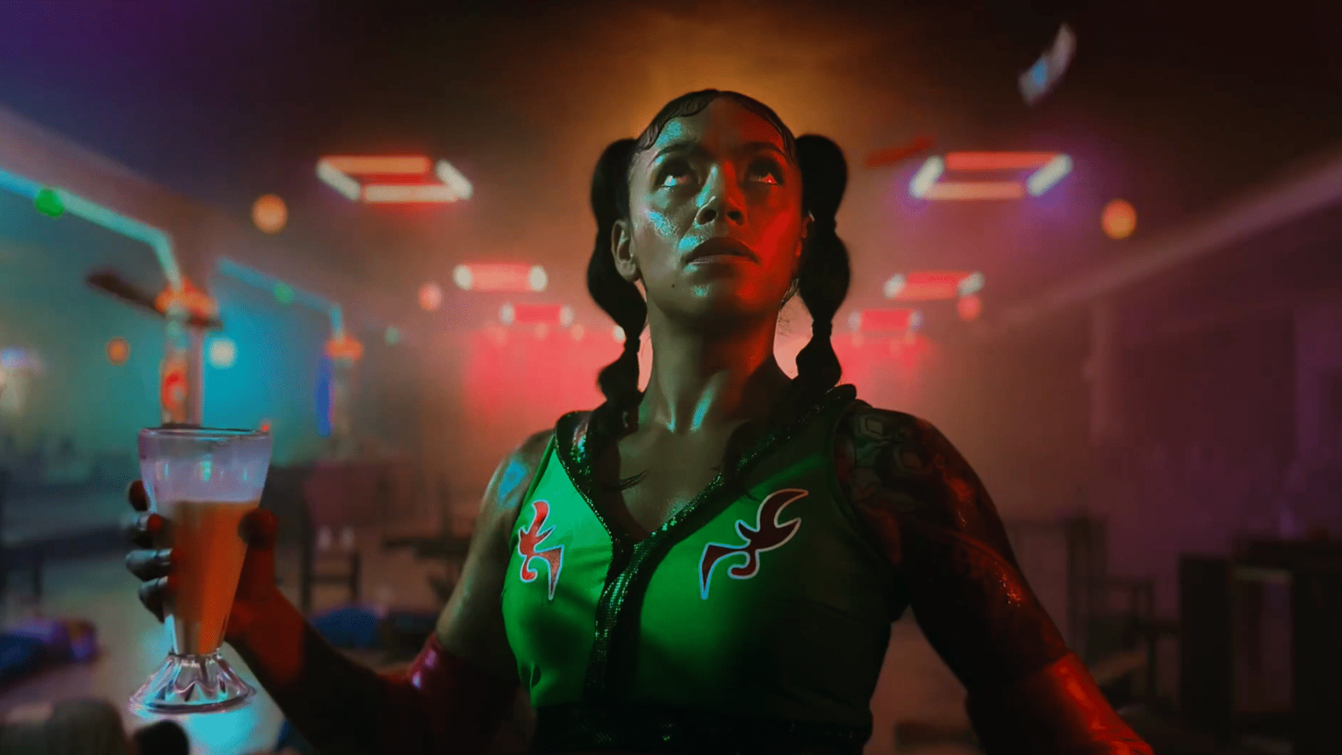 Apple "Huracán Ramírez vs. La Piñata Enchilada" - Trafik